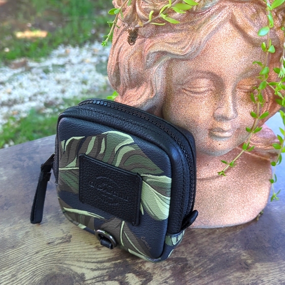 Coach | Bags | Nwotcoach Palm Leaf Utility Walletsquare Belt Pouchette ...